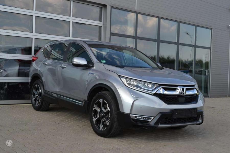 Grey Honda CR-V 2019 in Vilnius, with an engine capacity of 1.99 L and mileage of 131 thousand km for 23000 €, photo 5 on AUTOMOTO.COM.LV