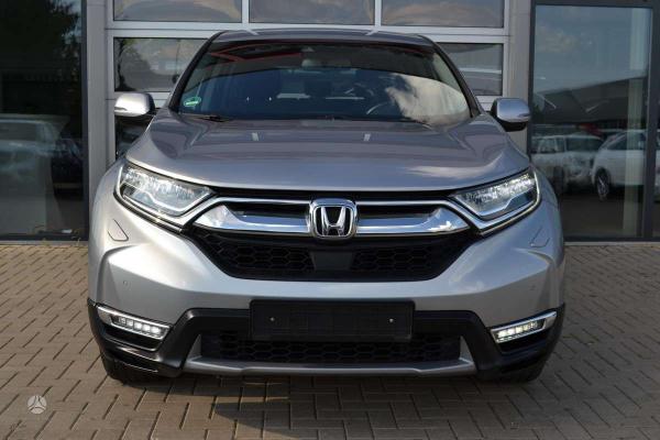 Grey Honda CR-V 2019 in Vilnius, with an engine capacity of 1.99 L and mileage of 131 thousand km for 23000 €, photo 5 on AUTOMOTO.COM.LV