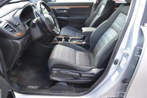 Grey Honda CR-V 2019 in Vilnius, with an engine capacity of 1.99 L and mileage of 131 thousand km for 23000 €, photo 23 on AUTOMOTO.COM.LV