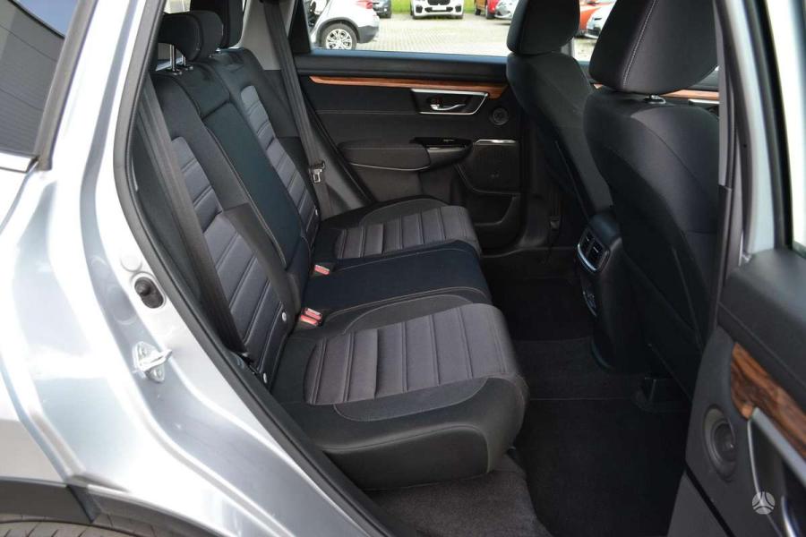 Grey Honda CR-V 2019 in Vilnius, with an engine capacity of 1.99 L and mileage of 131 thousand km for 23000 €, photo 29 on AUTOMOTO.COM.LV