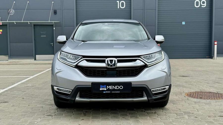Grey Honda CR-V 2019 in Vilnius, with an engine capacity of 1.99 L and mileage of 151 thousand km for 19790 €, photo 8 on AUTOMOTO.COM.LV