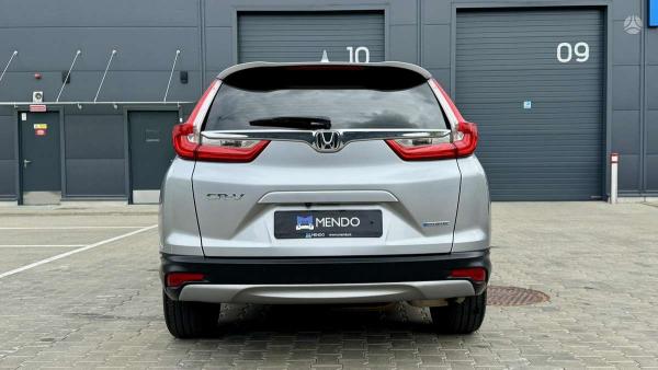 Grey Honda CR-V 2019 in Vilnius, with an engine capacity of 1.99 L and mileage of 151 thousand km for 19790 €, photo 8 on AUTOMOTO.COM.LV