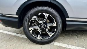 Grey Honda CR-V 2019 in Vilnius, with an engine capacity of 1.99 L and mileage of 151 thousand km for 19790 €, photo 14 on AUTOMOTO.COM.LV