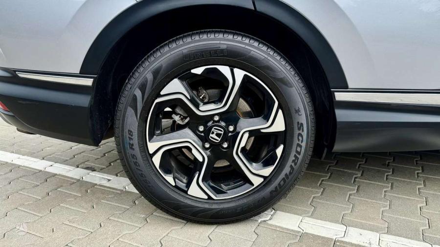 Grey Honda CR-V 2019 in Vilnius, with an engine capacity of 1.99 L and mileage of 151 thousand km for 19790 €, photo 14 on AUTOMOTO.COM.LV