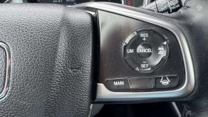 Grey Honda CR-V 2019 in Vilnius, with an engine capacity of 1.99 L and mileage of 151 thousand km for 19790 €, photo 26 on AUTOMOTO.COM.LV