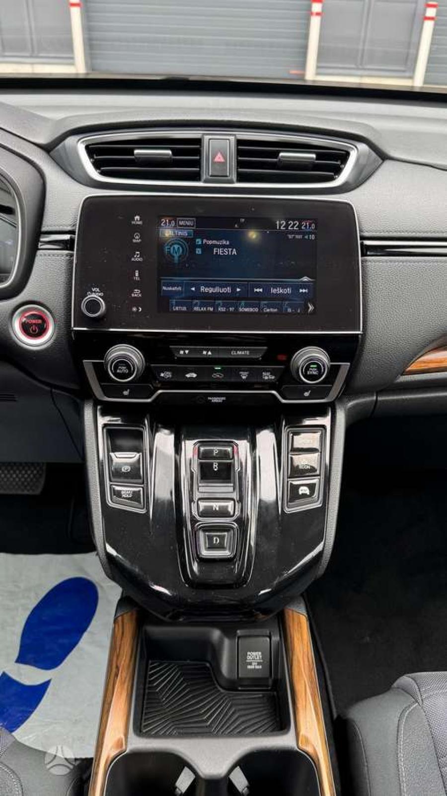 Grey Honda CR-V 2019 in Vilnius, with an engine capacity of 1.99 L and mileage of 151 thousand km for 19790 €, photo 27 on AUTOMOTO.COM.LV