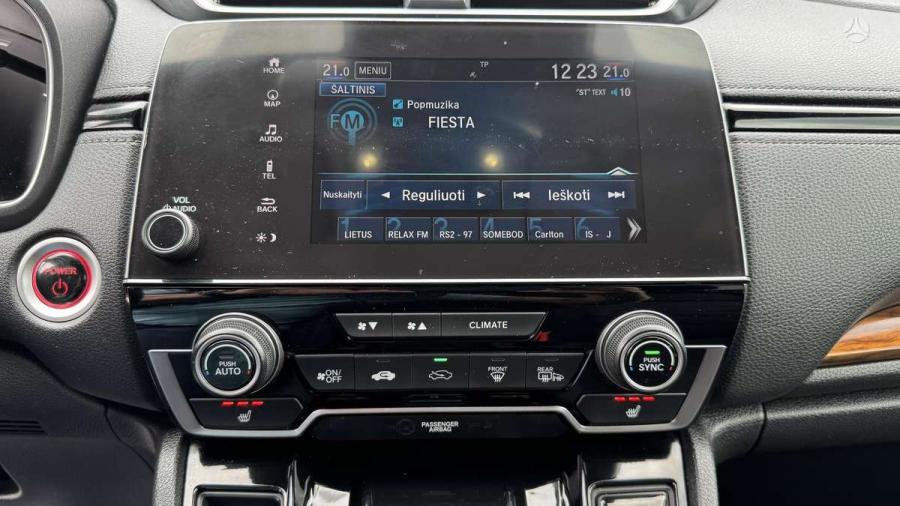 Grey Honda CR-V 2019 in Vilnius, with an engine capacity of 1.99 L and mileage of 151 thousand km for 19790 €, photo 28 on AUTOMOTO.COM.LV