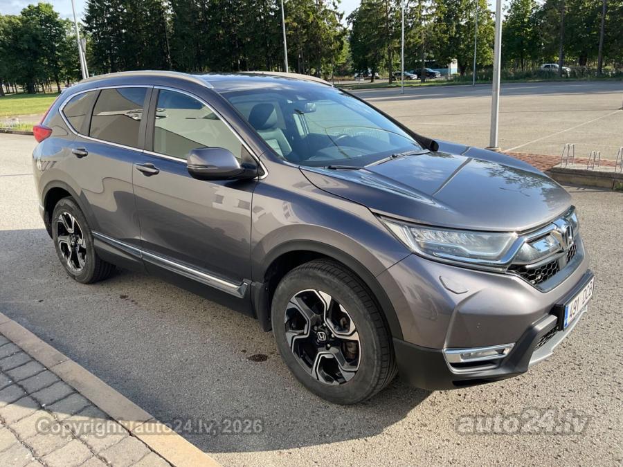 Pelēks Honda CR-V 2019 Tallina, ar dzinēja tilpumu 1.50 L un nobraukumu 131 tūkst. km par 19900 €, foto 4 vietnē AUTOMOTO.COM.LV