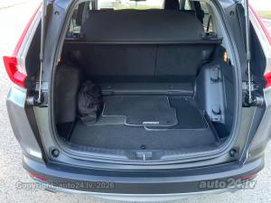 Pelēks Honda CR-V 2019 Tallina, ar dzinēja tilpumu 1.50 L un nobraukumu 131 tūkst. km par 19900 €, foto 17 vietnē AUTOMOTO.COM.LV