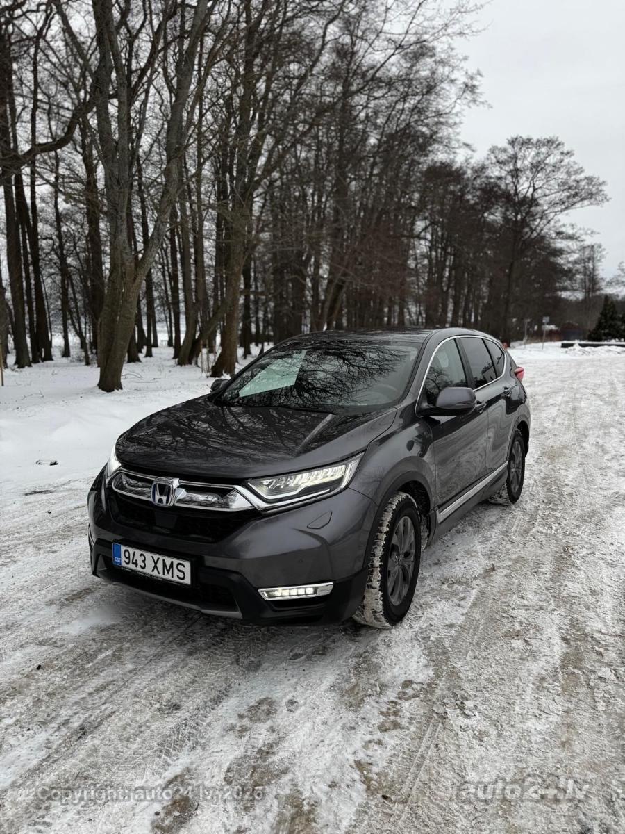 Pelēks Honda CR-V 2020 Tallina, ar dzinēja tilpumu 2.00 L un nobraukumu 70 tūkst. km par 25999 €, foto 3 vietnē AUTOMOTO.COM.LV