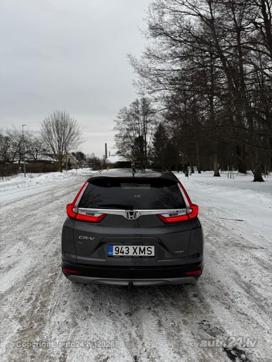 Pelēks Honda CR-V 2020 Tallina, ar dzinēja tilpumu 2.00 L un nobraukumu 70 tūkst. km par 25999 €, foto 7 vietnē AUTOMOTO.COM.LV