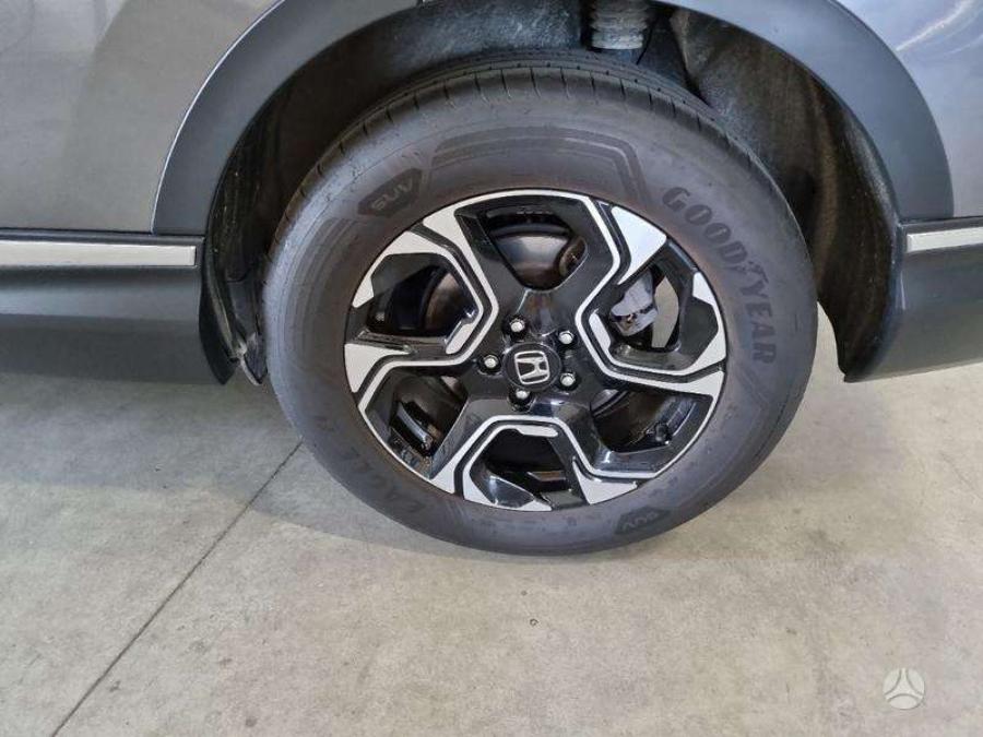 Pelēks Honda CR-V 2020 Kauņa, ar dzinēja tilpumu 1.99 L un nobraukumu 83 tūkst. km par 25900 €, foto 13 vietnē AUTOMOTO.COM.LV