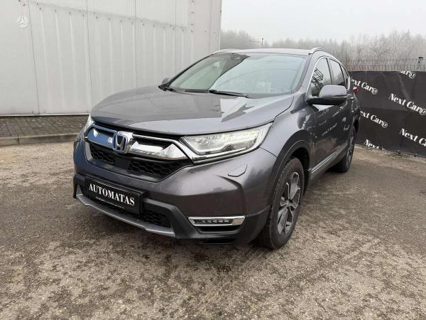Grey Honda CR-V 2021 in Kaunas, with an engine capacity of 2.00 L and mileage of 323 thousand km for 17900 €, photo 1 on AUTOMOTO.COM.LV