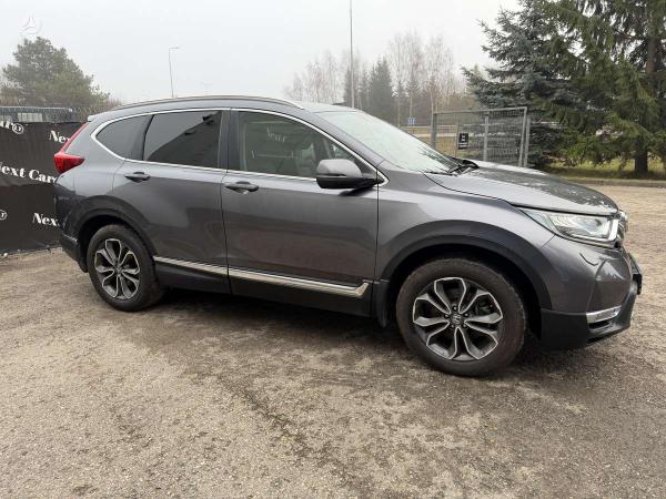 Grey Honda CR-V 2021 in Kaunas, with an engine capacity of 2.00 L and mileage of 323 thousand km for 17900 €, photo 3 on AUTOMOTO.COM.LV