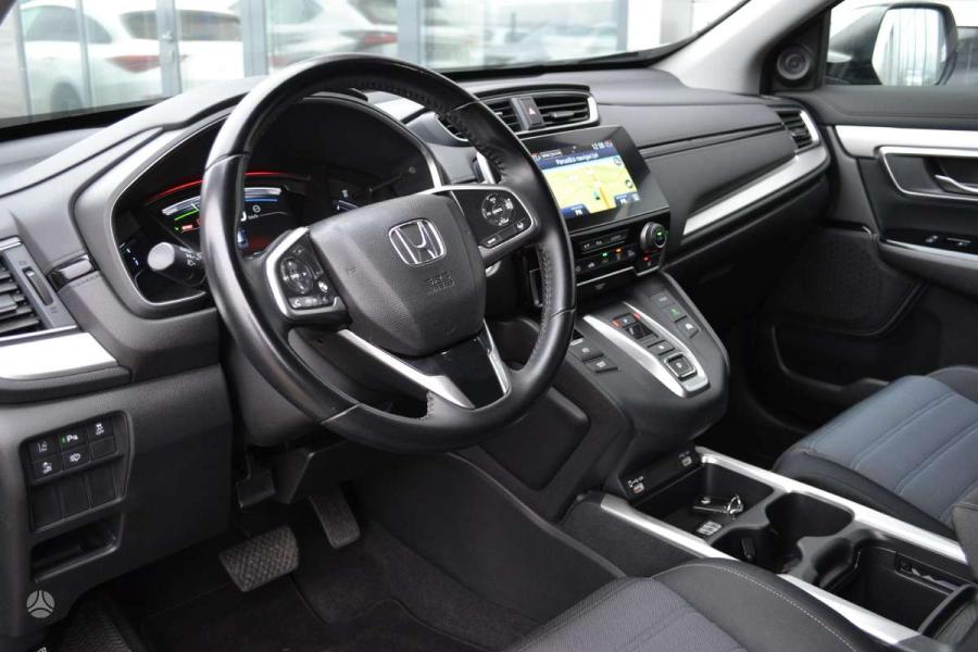Grey Honda CR-V 2021 in Vilnius, with an engine capacity of 1.99 L and mileage of 32 thousand km for 25500 €, photo 19 on AUTOMOTO.COM.LV