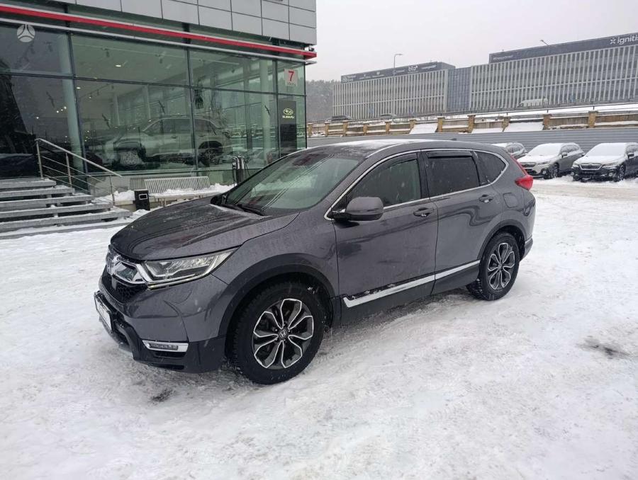 Grey Honda CR-V 2021 in Vilnius, with an engine capacity of 1.99 L and mileage of 149 thousand km for 23490 €, photo 1 on AUTOMOTO.COM.LV