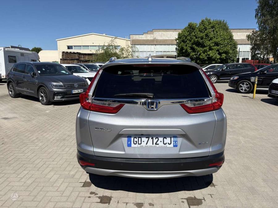 Pelēks Honda CR-V 2021 Tauragė, ar dzinēja tilpumu 1.99 L un nobraukumu 231 tūkst. km par 17303 €, foto 3 vietnē AUTOMOTO.COM.LV