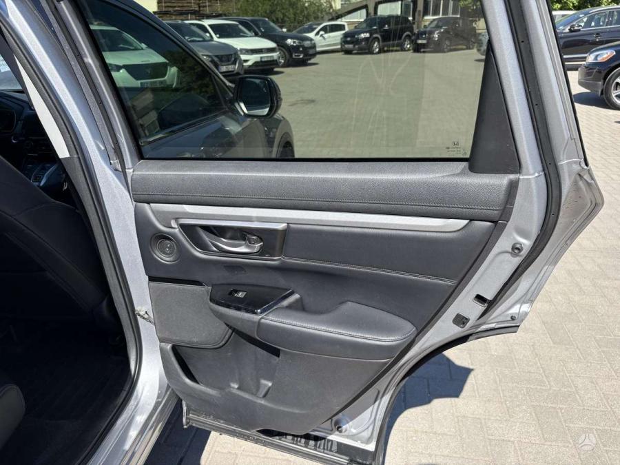 Pelēks Honda CR-V 2021 Tauragė, ar dzinēja tilpumu 1.99 L un nobraukumu 231 tūkst. km par 17303 €, foto 23 vietnē AUTOMOTO.COM.LV