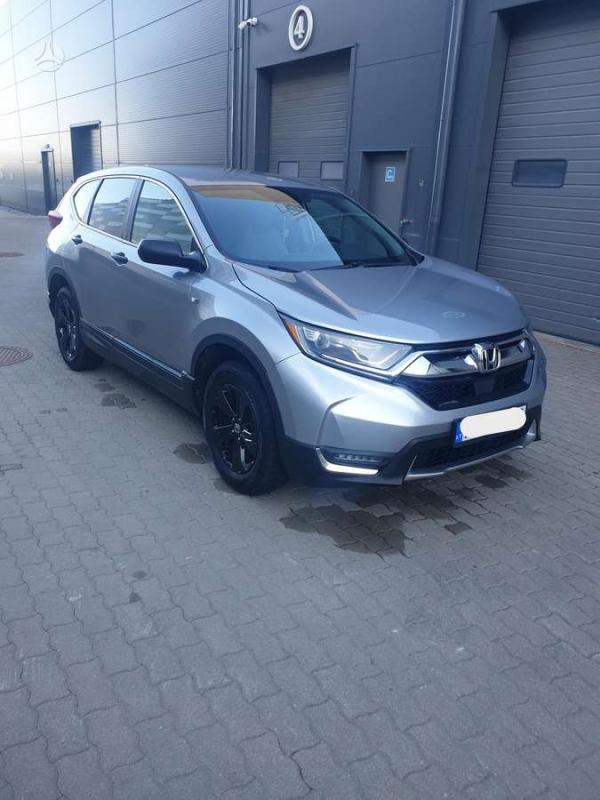 Grey Honda CR-V 2022 in Kaunas, with an engine capacity of 2.36 L and mileage of 52 thousand km for 16800 €, photo 1 on AUTOMOTO.COM.LV