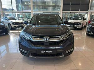 Grey Honda CR-V 2022 in Vilnius, with an engine capacity of 1.99 L and mileage of 62 thousand km for 25900 €, photo 4 on AUTOMOTO.COM.LV