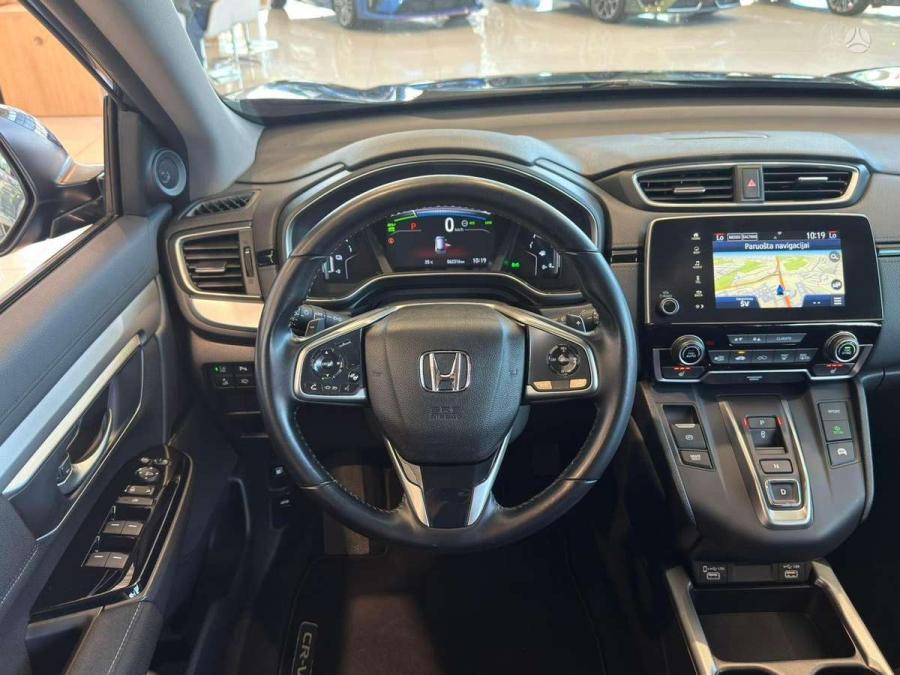 Grey Honda CR-V 2022 in Vilnius, with an engine capacity of 1.99 L and mileage of 62 thousand km for 25900 €, photo 18 on AUTOMOTO.COM.LV