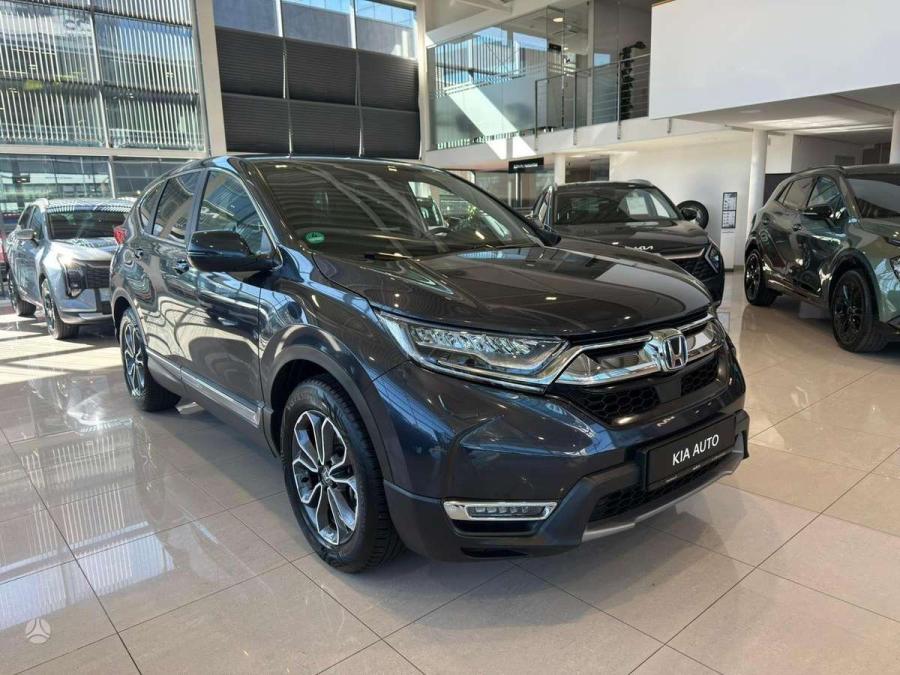 Grey Honda CR-V 2022 in Vilnius, with an engine capacity of 1.99 L and mileage of 62 thousand km for 25900 €, photo 25 on AUTOMOTO.COM.LV