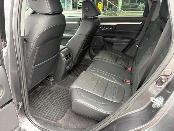 Pelēks Honda CR-V 2023 Viļņa, ar dzinēja tilpumu 1.99 L un nobraukumu 86 tūkst. km par 29890 €, foto 8 vietnē AUTOMOTO.COM.LV