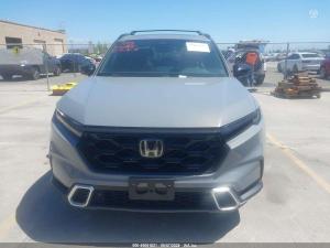 Grey Honda CR-V 2023 in Vilnius, with an engine capacity of 1.99 L and mileage of 53 thousand km for 32900 €, photo 8 on AUTOMOTO.COM.LV