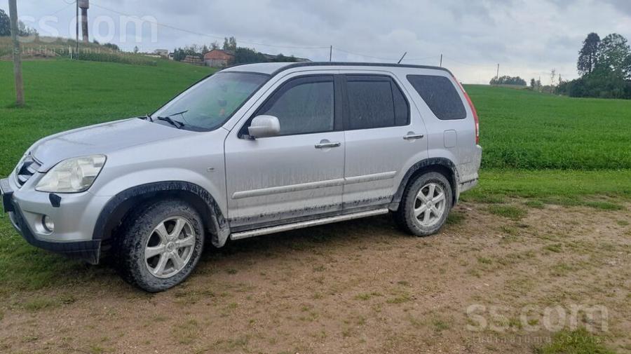 Pelēks Honda CR-V 2005 Preiļi, ar dzinēja tilpumu 2.20 L un nobraukumu 370 tūkst. km par 2450 €, foto 3 vietnē AUTOMOTO.COM.LV