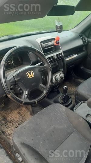 Pelēks Honda CR-V 2005 Preiļi, ar dzinēja tilpumu 2.20 L un nobraukumu 370 tūkst. km par 2450 €, foto 8 vietnē AUTOMOTO.COM.LV