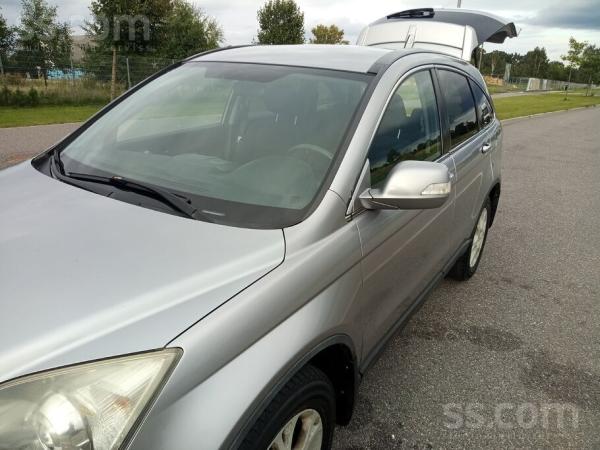 Хонда СРВ 2007 в Рига на AUTOMOTO.COM.LV Серый Хонда СРВ 2007 в Рига, объемом двигателя 2.20 л и пробегом 309 тыс. км за 3800 €, фото 4 на AUTOMOTO.COM.LV
