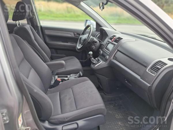 Хонда СРВ 2007 в Рига на AUTOMOTO.COM.LV Серый Хонда СРВ 2007 в Рига, объемом двигателя 2.20 л и пробегом 309 тыс. км за 3800 €, фото 7 на AUTOMOTO.COM.LV