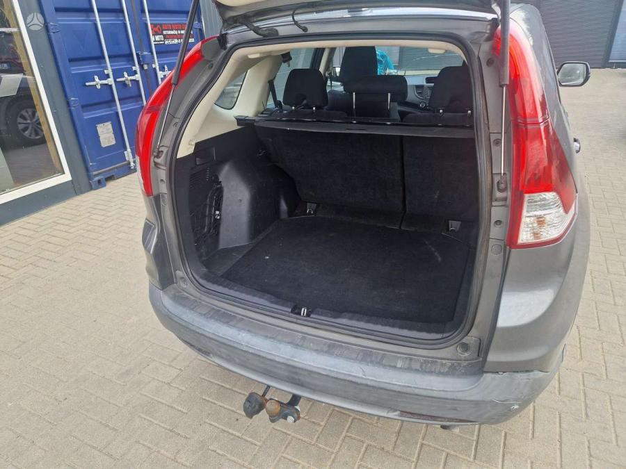 Pelēks Honda CR-V 2015 Tauragė, ar dzinēja tilpumu 2.19 L un nobraukumu 220 tūkst. km par 3750 €, foto 5 vietnē AUTOMOTO.COM.LV