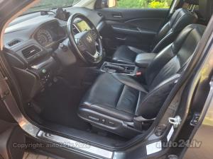 Grey Honda CR-V 2015 in Riga, with an engine capacity of 1.60 L and mileage of 315 thousand km for 10250 €, photo 7 on AUTOMOTO.COM.LV