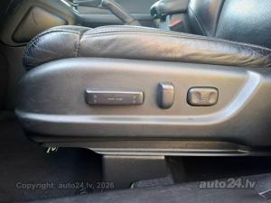 Grey Honda CR-V 2015 in Riga, with an engine capacity of 1.60 L and mileage of 315 thousand km for 10250 €, photo 16 on AUTOMOTO.COM.LV