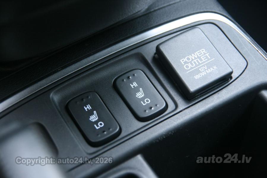 Grey Honda CR-V 2015 in Riga, with an engine capacity of 1.60 L and mileage of 315 thousand km for 10250 €, photo 25 on AUTOMOTO.COM.LV
