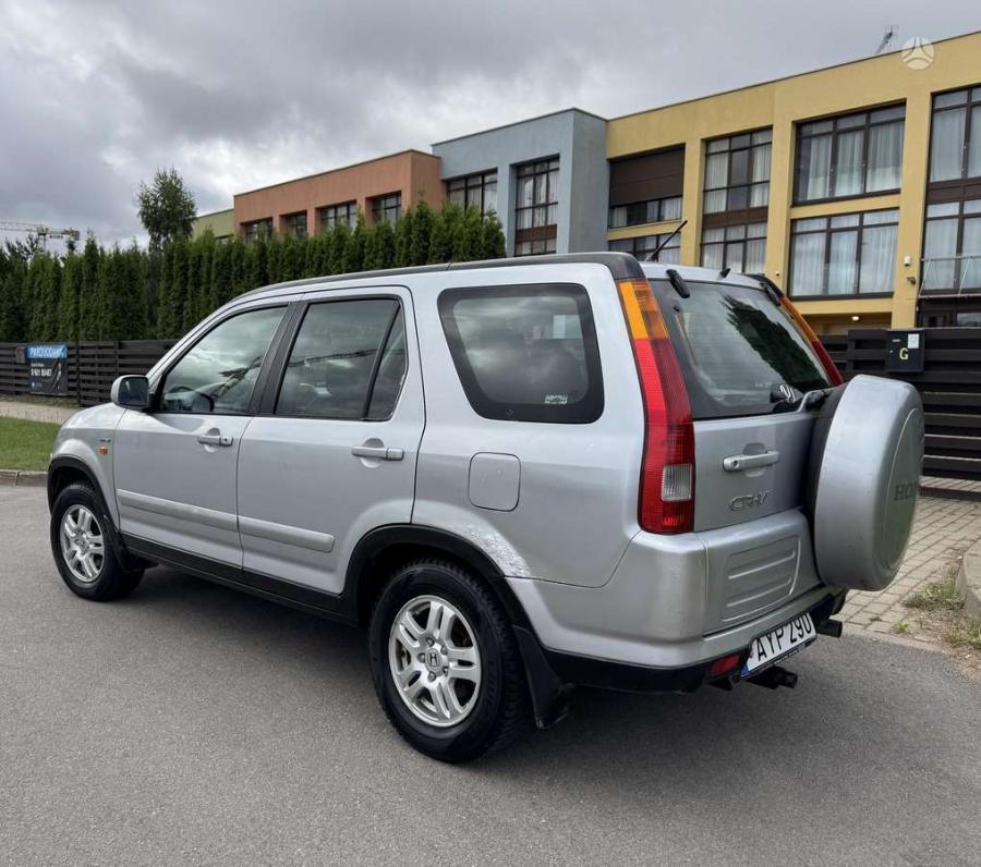 Pelēks Honda CR-V 2003 Viļņa, ar dzinēja tilpumu 2.00 L un nobraukumu 451 tūkst. km par 1499 €, foto 5 vietnē AUTOMOTO.COM.LV