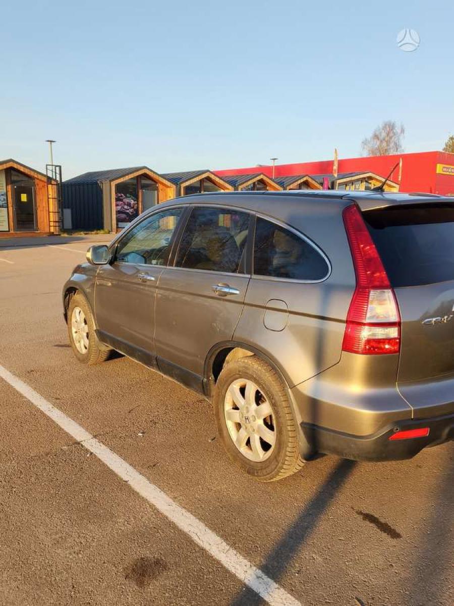 Pelēks Honda CR-V 2008 Klaipėda, ar dzinēja tilpumu 2.00 L un nobraukumu 217 tūkst. km par 5200 €, foto 4 vietnē AUTOMOTO.COM.LV