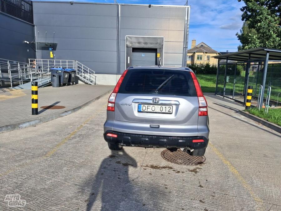 Grey Honda CR-V 2008 in Vilnius, with an engine capacity of 2.00 L and mileage of 505 thousand km for 1600 €, photo 7 on AUTOMOTO.COM.LV
