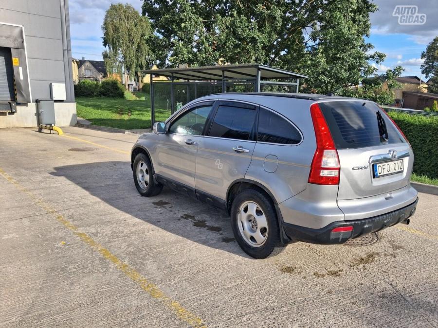Grey Honda CR-V 2008 in Vilnius, with an engine capacity of 2.00 L and mileage of 505 thousand km for 1600 €, photo 8 on AUTOMOTO.COM.LV