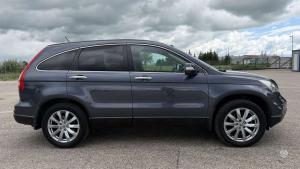 Pelēks Honda CR-V 2011 Marijampole, ar dzinēja tilpumu 2.20 L un nobraukumu 272 tūkst. km par 6900 €, foto 6 vietnē AUTOMOTO.COM.LV