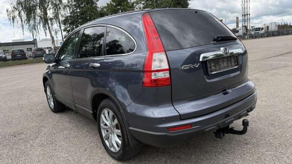 Pelēks Honda CR-V 2011 Marijampole, ar dzinēja tilpumu 2.20 L un nobraukumu 272 tūkst. km par 6900 €, foto 9 vietnē AUTOMOTO.COM.LV