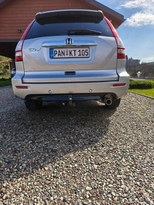 Grey Honda CR-V 2012 in Klaipeda, with an engine capacity of 2.00 L and mileage of 139 thousand km for 12300 €, photo 7 on AUTOMOTO.COM.LV
