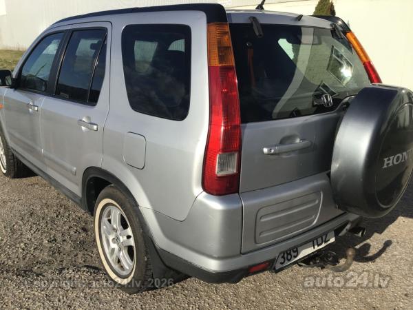 Grey Honda CR-V 2002 in Tartu, with an engine capacity of 2.00 L and mileage of 0 thousand km for 2350 €, photo 4 on AUTOMOTO.COM.LV