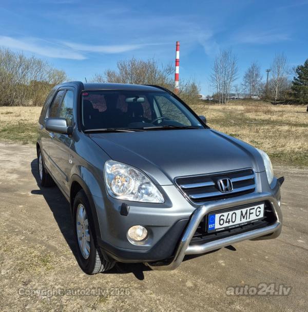 Pelēks Honda CR-V 2005 Tallina, ar dzinēja tilpumu 2.00 L un nobraukumu 248 tūkst. km par 2490 €, foto 1 vietnē AUTOMOTO.COM.LV