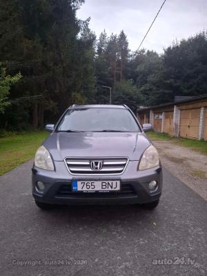 Pelēks Honda CR-V 2005 Tallina, ar dzinēja tilpumu 2.20 L un nobraukumu 339 tūkst. km par 3000 €, foto  vietnē AUTOMOTO.COM.LV