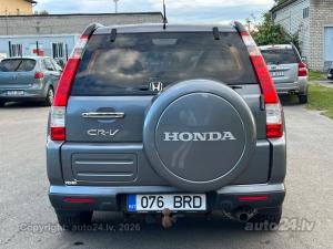 Grey Honda CR-V 2006 in Narva, with an engine capacity of 2.00 L and mileage of 240 thousand km for 2499 €, photo 7 on AUTOMOTO.COM.LV
