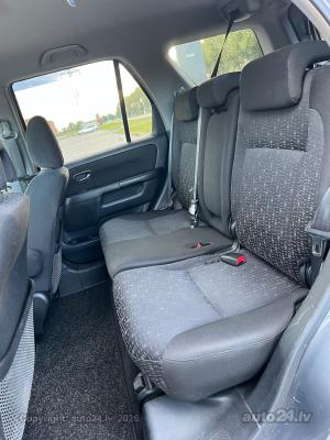 Grey Honda CR-V 2006 in Narva, with an engine capacity of 2.00 L and mileage of 240 thousand km for 2499 €, photo 14 on AUTOMOTO.COM.LV