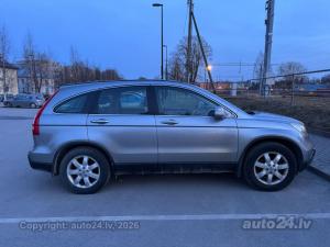 Grey Honda CR-V 2007 in Tallinn, with an engine capacity of 2.20 L and mileage of 0 thousand km for 3500 €, photo 2 on AUTOMOTO.COM.LV