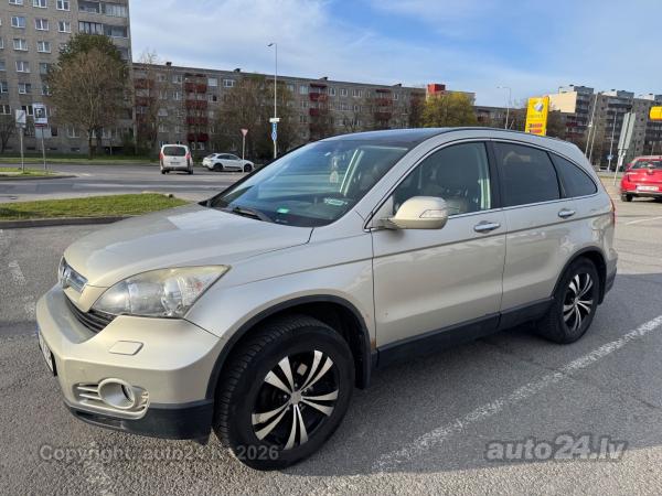 Pelēks Honda CR-V 2007 Tallina, ar dzinēja tilpumu 2.00 L un nobraukumu 306 tūkst. km par 5500 €, foto 1 vietnē AUTOMOTO.COM.LV